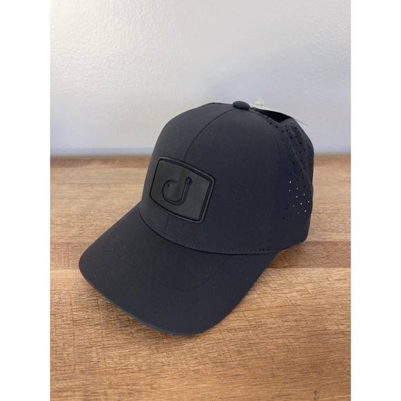 Avid | Accessories | New Avid Alpha Performance Fitted Hat In Black ...